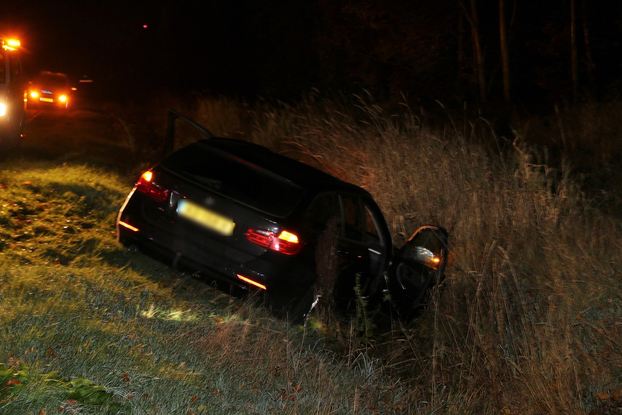 ZO!34 - Bestuurder gewond bij eenzijdig ongeval Emmer-Compascuum